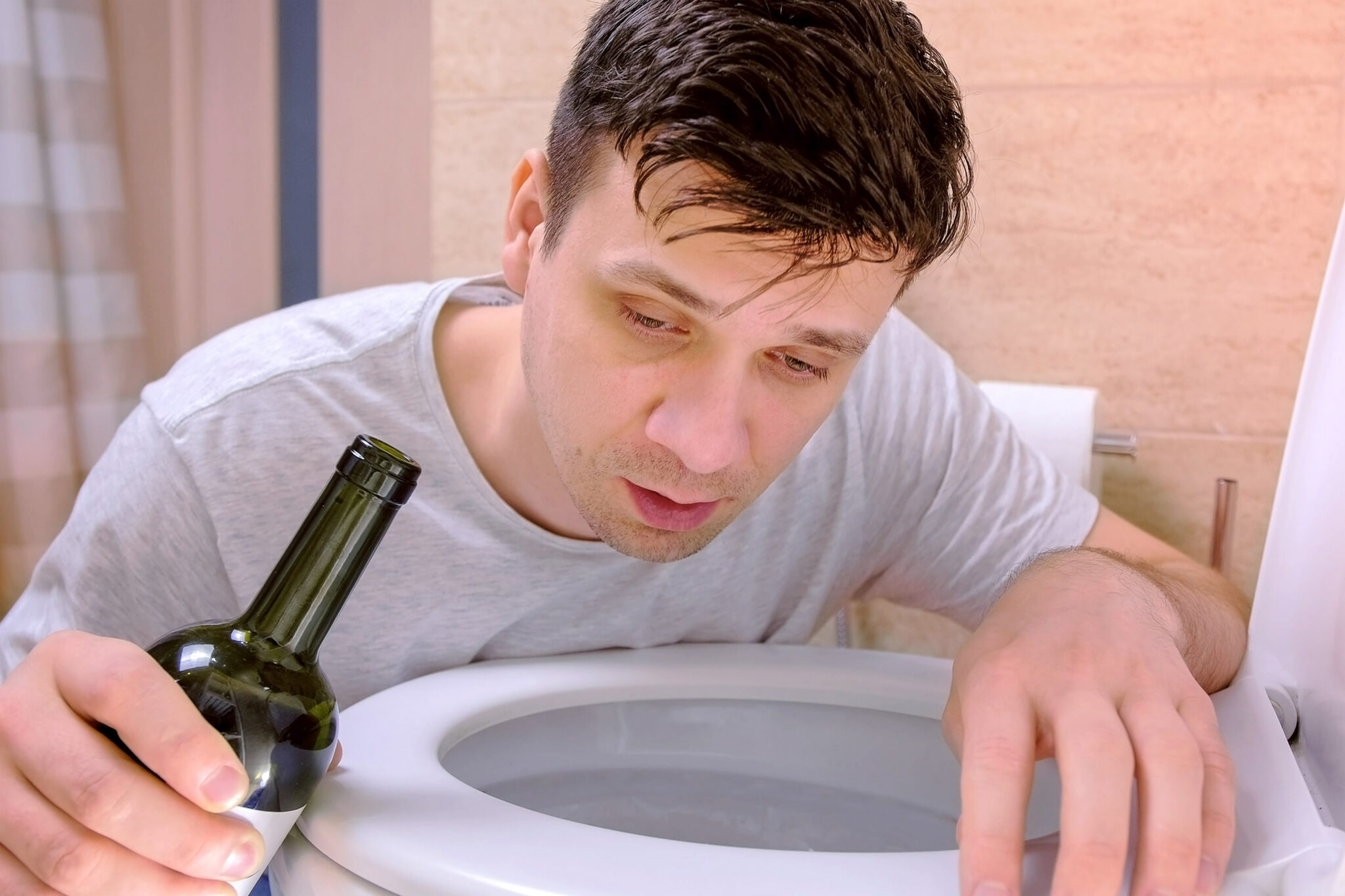 Can Alcohol Cause Skin Rashes? Types & Risks Explained